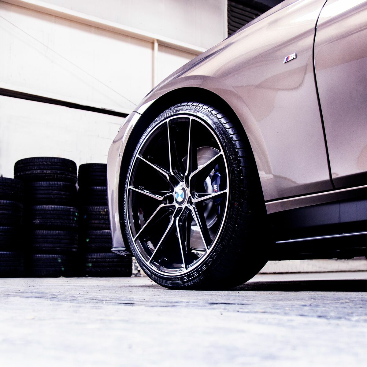 RIVIERA RF107 ALLOY WHEELS - 20X8.5 / 20X10 - CARBON / AQUA / BLACK ...