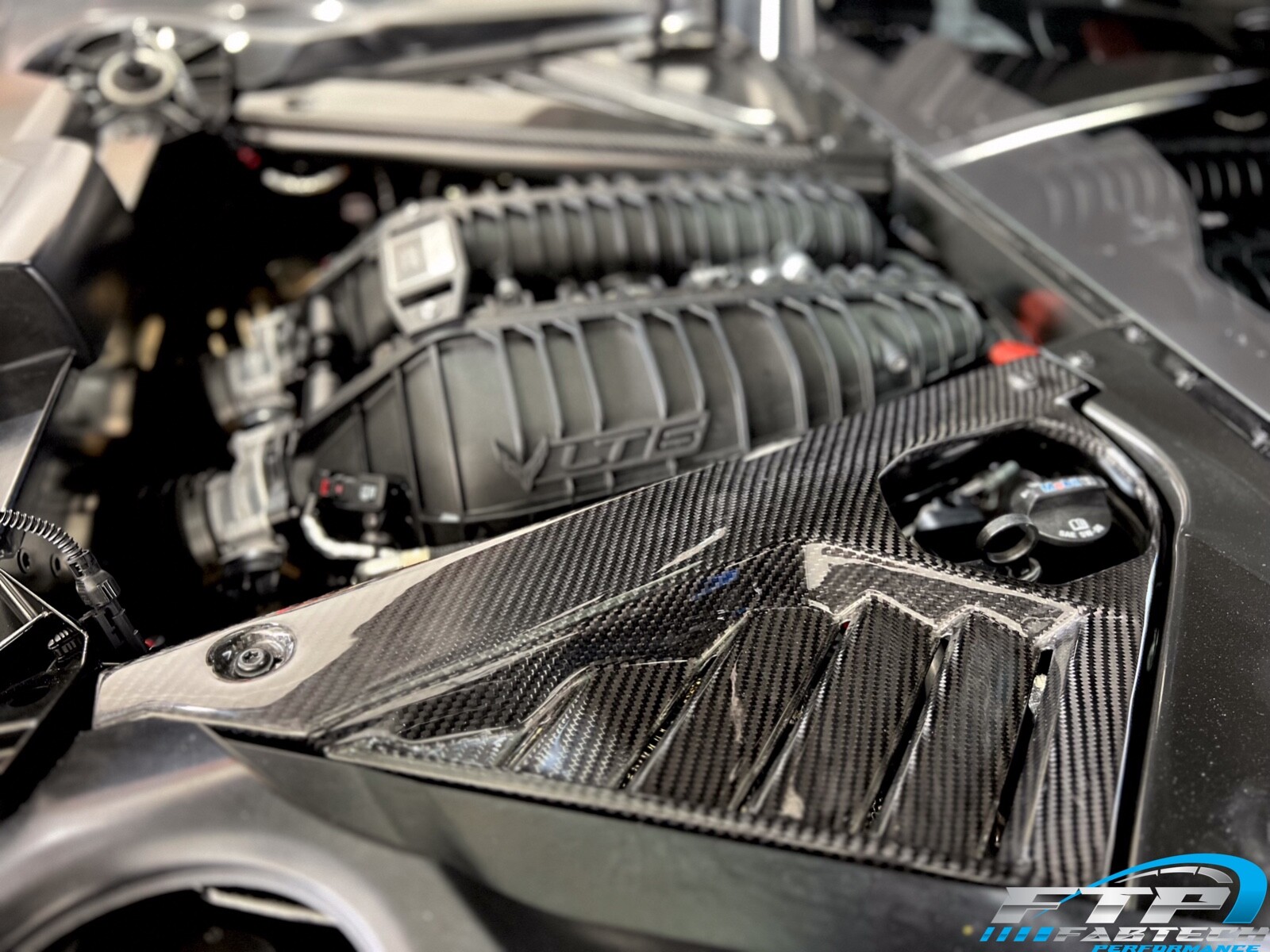 2023 Corvette Z06 Carbon Fiber Z06 Mid Covers Engine Covers Chevrolet ...