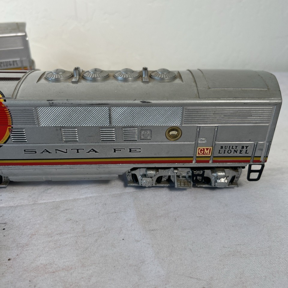 Lot of 2 Lionel 2333-20 Santa Fe Diesel Locomotive Train | eBay