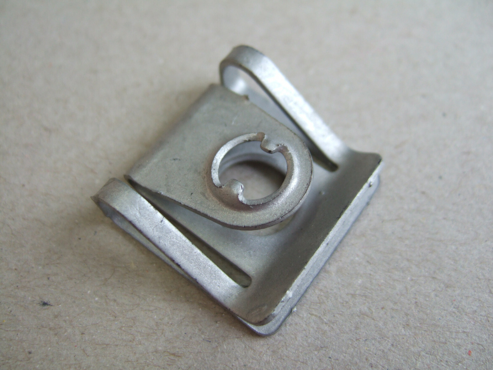 Schnellverschlußmutter, quarter turn nut, 705002651 can-am Spyder ...