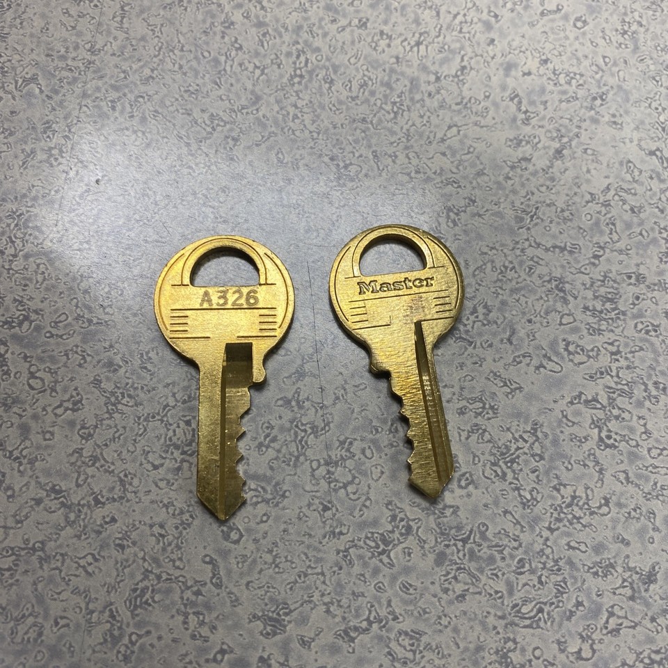 2-Replacement A326 Key Master Padlock Lock Cut To Key Code New | eBay
