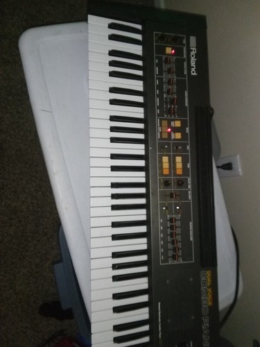 ROLAND DUAL VOICE KEYBOARD SYNTHESIZER | eBay