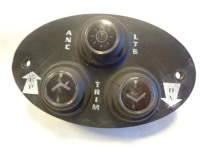 RANGER TRIM / ANCHOR ILLUMINATED PUSH BUTTON SWITCH PANEL 4 1/2" X 2 3/ ...
