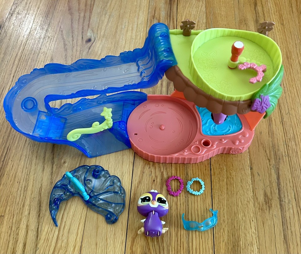 Littlest Pet Shop LPS Slide & Dive Lagoon with 2460 Walkable Penguin | eBay
