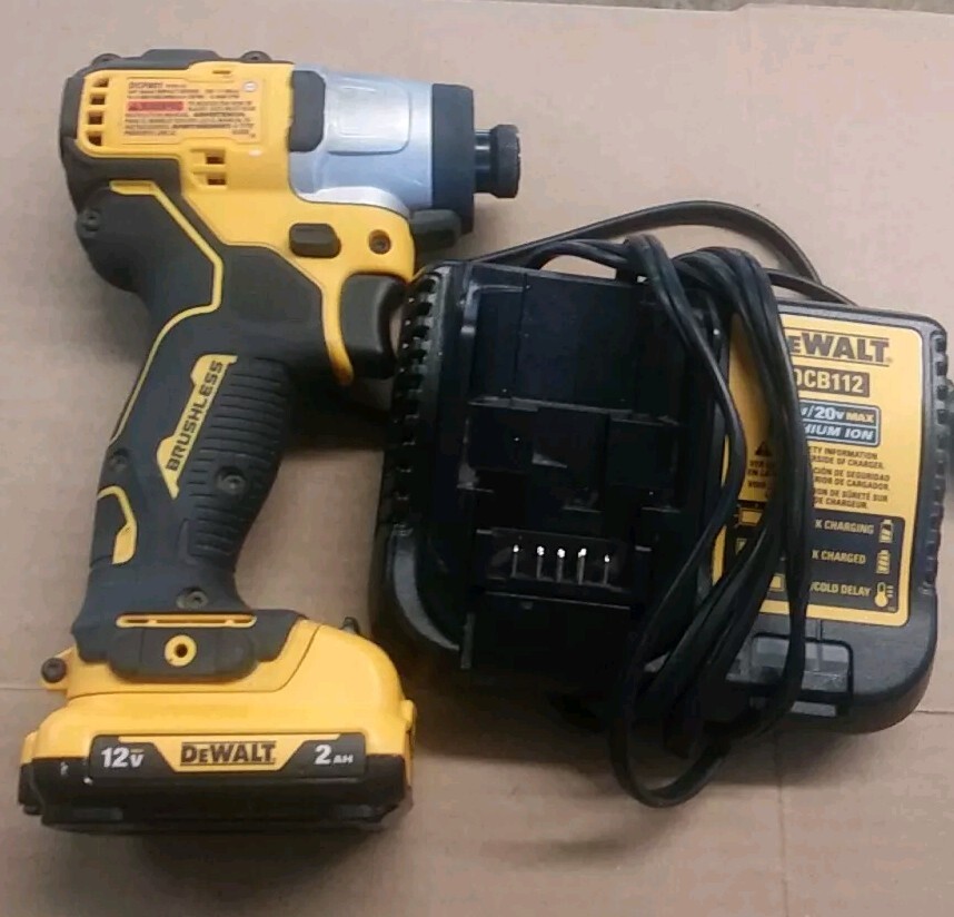 Dcf801 Dewalt Extreme Brushless 1/4 impact driver 12v. Drill Battery ...