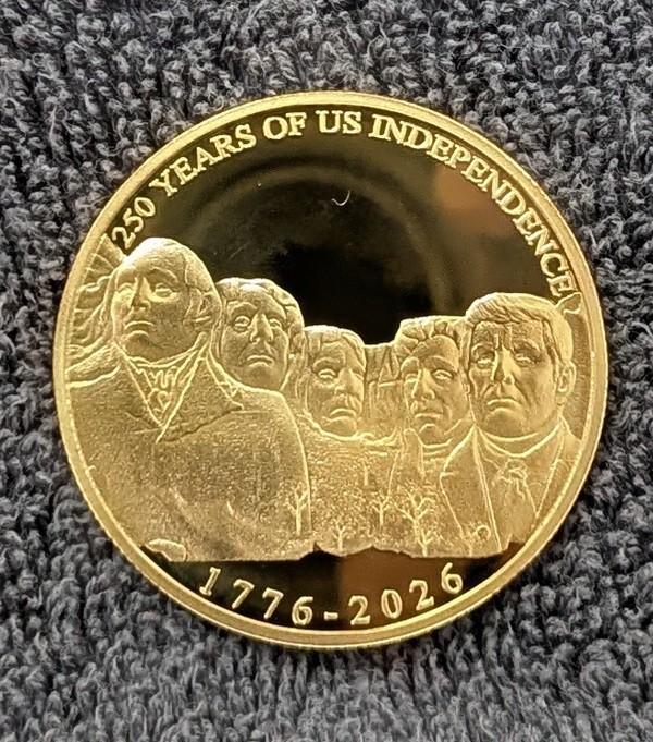Donald Trump Gold Coin World Cup 2026 Signed Semiquincentennial United ...