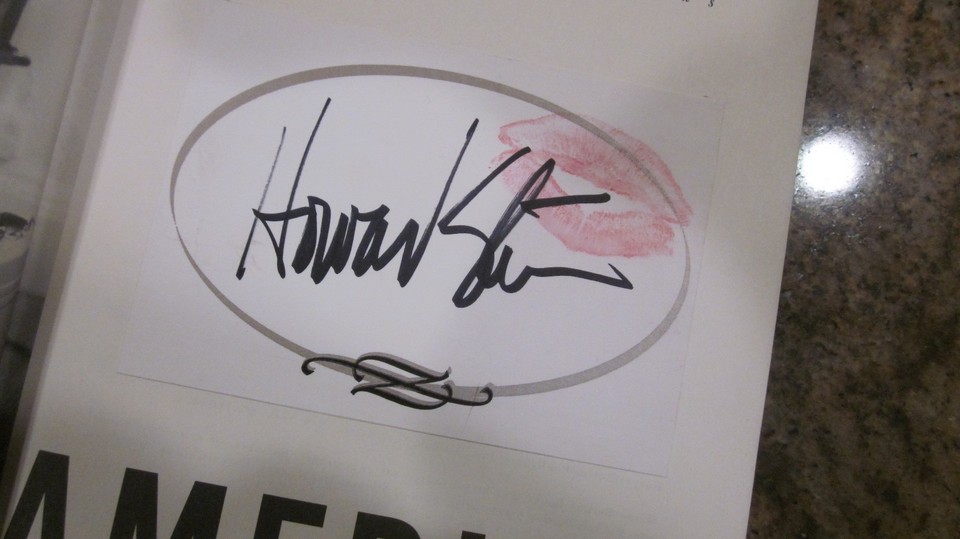 HOWARD STERN SIGNED AUTOGRAPHED MISS AMERICA W/KISS 1/50 (CONTEST PRIZE ...