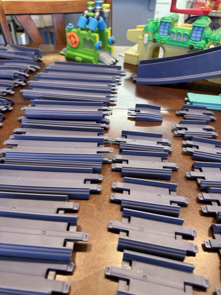 Huge Lot 80 Pcs Chuggington Train Tracks Interactive Railway Action ...