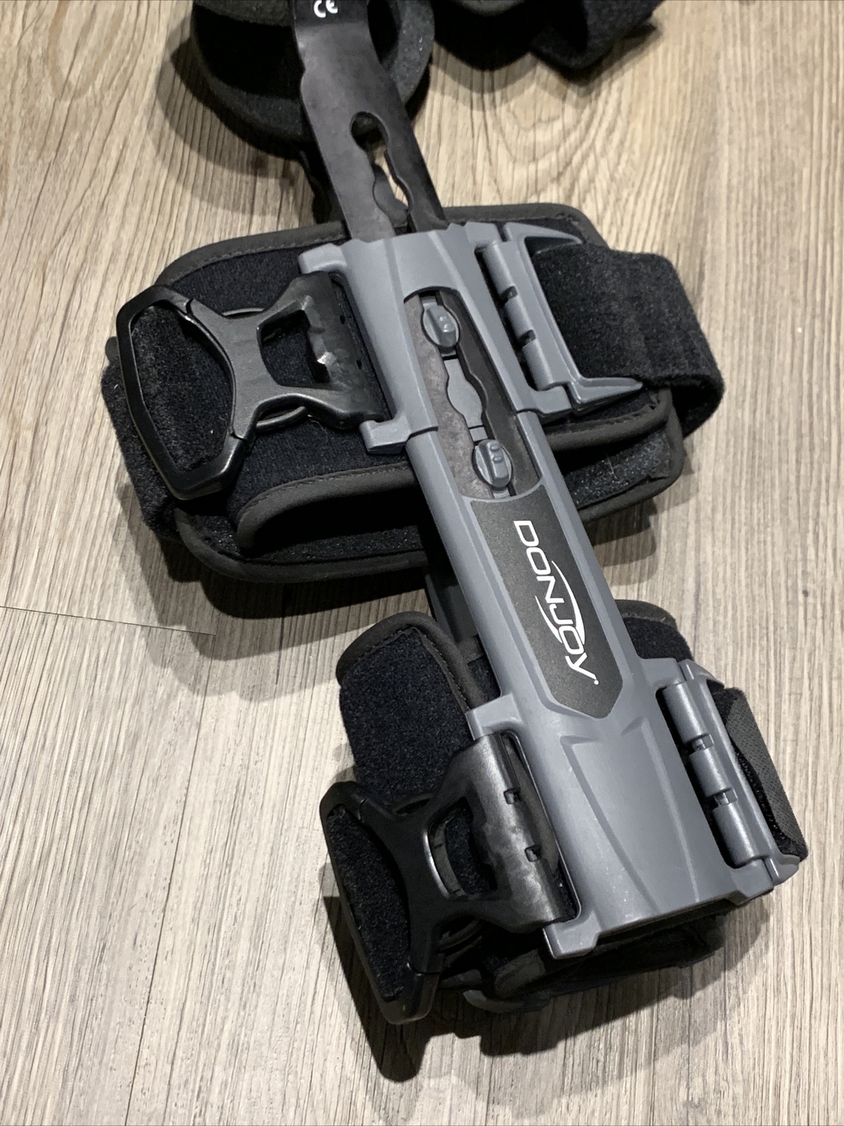 DonJoy Flexion Universal Adjustable Knee Leg Brace | eBay