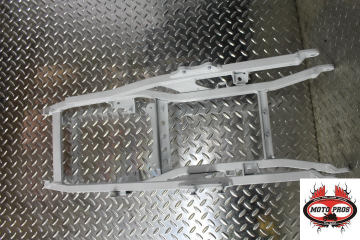 98-99 KAWASAKI NINJA ZX9R REAR SUBFRAME BACK SUB FRAME | eBay