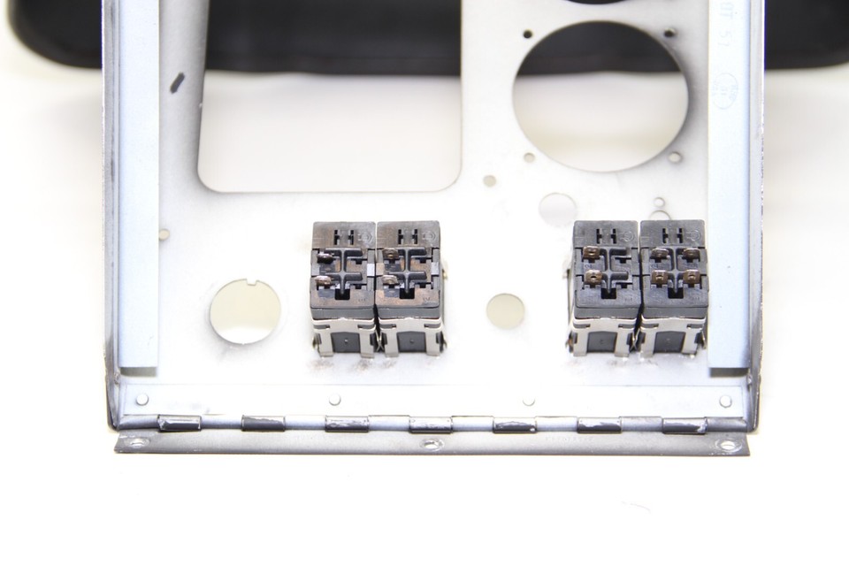 Robinson R44 II Console Assembly & Master Switches, P/N: B051-9 | eBay