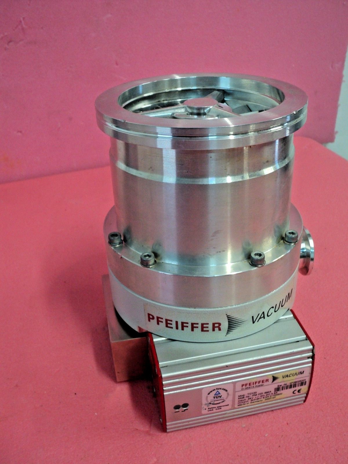 Pfeiffer Vacuum TMH 262 DN100 ISO-K 3P PM 063 265 T W/ TC100 for parts ...