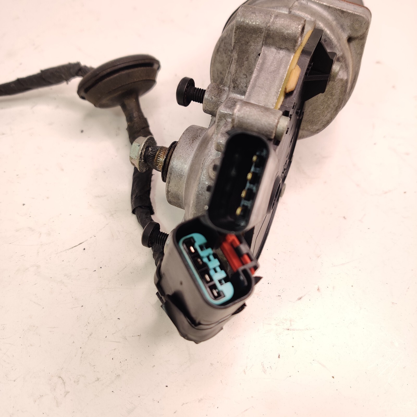 08-16 Town & Country 12-15 Ram C/V Front Windshield Wiper Motor ...