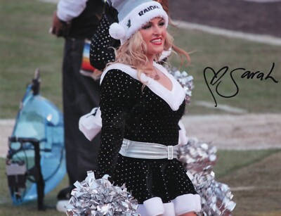 OAKLAND LAS VEGAS RAIDERETTES Signed 8x10 GLOSSY PHOTO NFL CHEERLEADERS ...