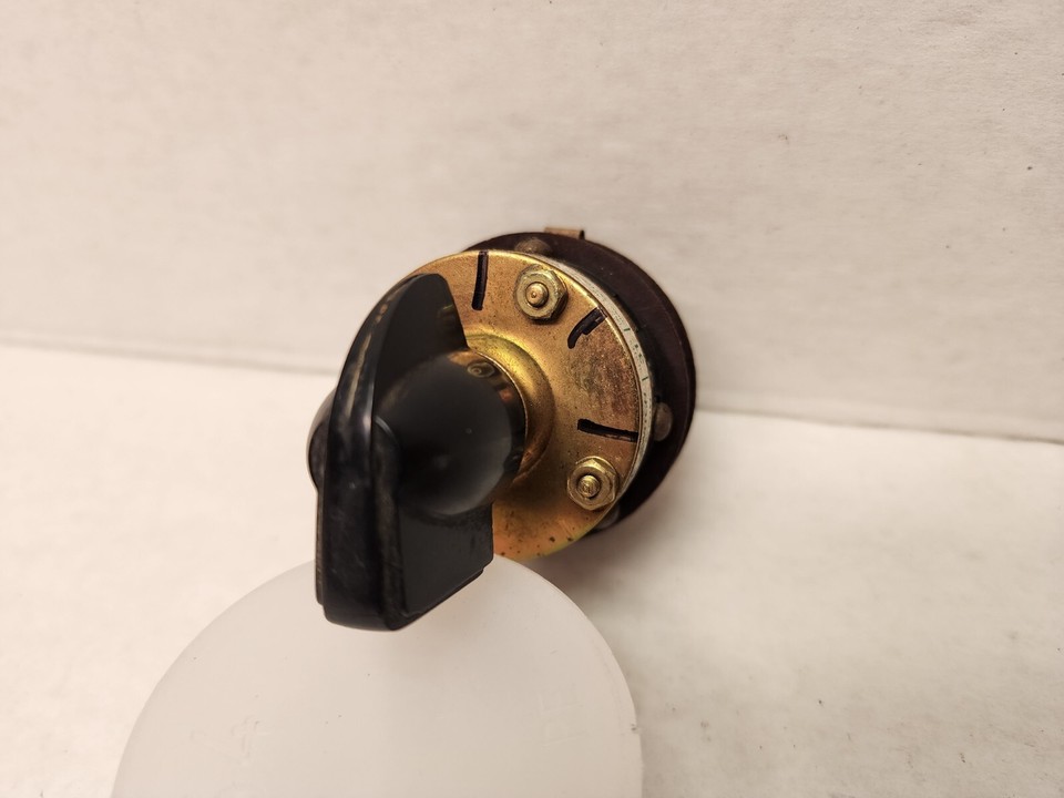 Electroswitch series 31 Rotary panel Switch 10 A, 600v, 3 positions | eBay