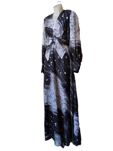 Judy Ann fab BLK/wte Chiffon Maxi.Size SSW.86cm B,W70cm,Hip Free | eBay ...