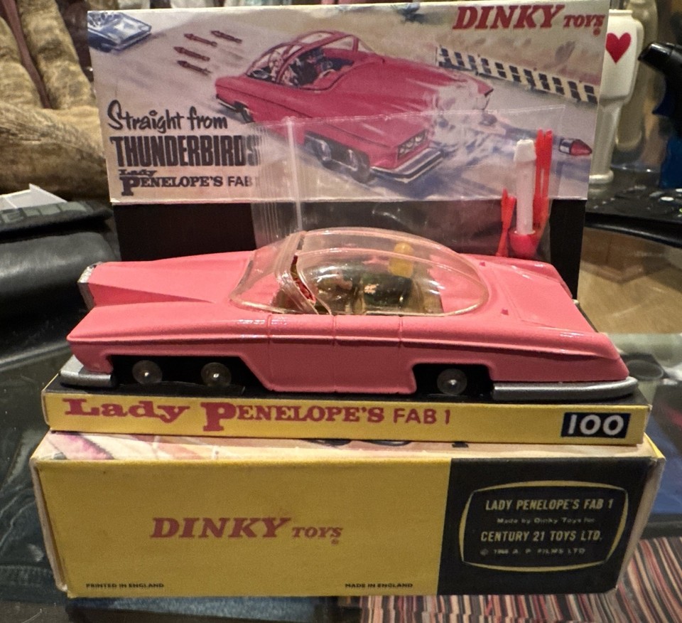 Dinky Toys 1960s FAB1 Thunderbirds Lady Penelope's Rolls Royce Toy ...