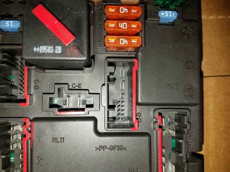 2007-2013 MINI COOPER S R55 POWER DISTRIBUTION FUSE JUNCTION BOX JBE ...