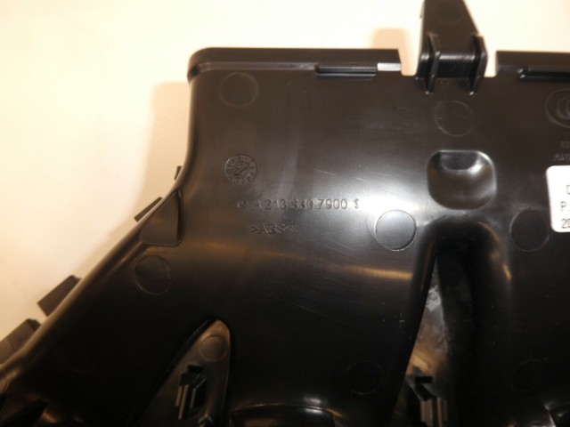 MERCEDES BENZ S213 W213 Luftkanal Mitte A2138307900 online kaufen | eBay