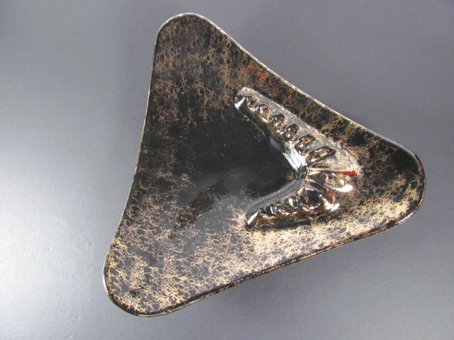 VINTAGE ASHTRAY DORIS SCHULTZ HANDCRAFTED BLACK & GOLD CERAMIC ART | eBay