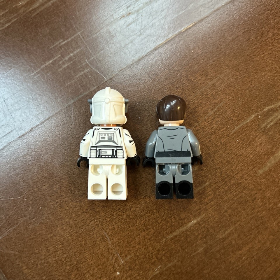 LEGO Captain Rex Phase 2 And Admiral Yularen From UCS Venator (75367 ...