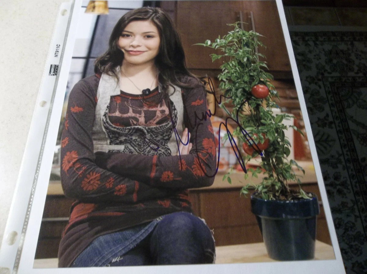 Miranda Cosgrove Tattoo