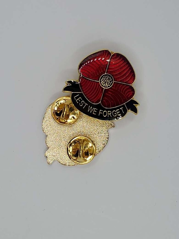 Poppy Badge Remembrance Day Red Poppy Lest we forget | eBay UK