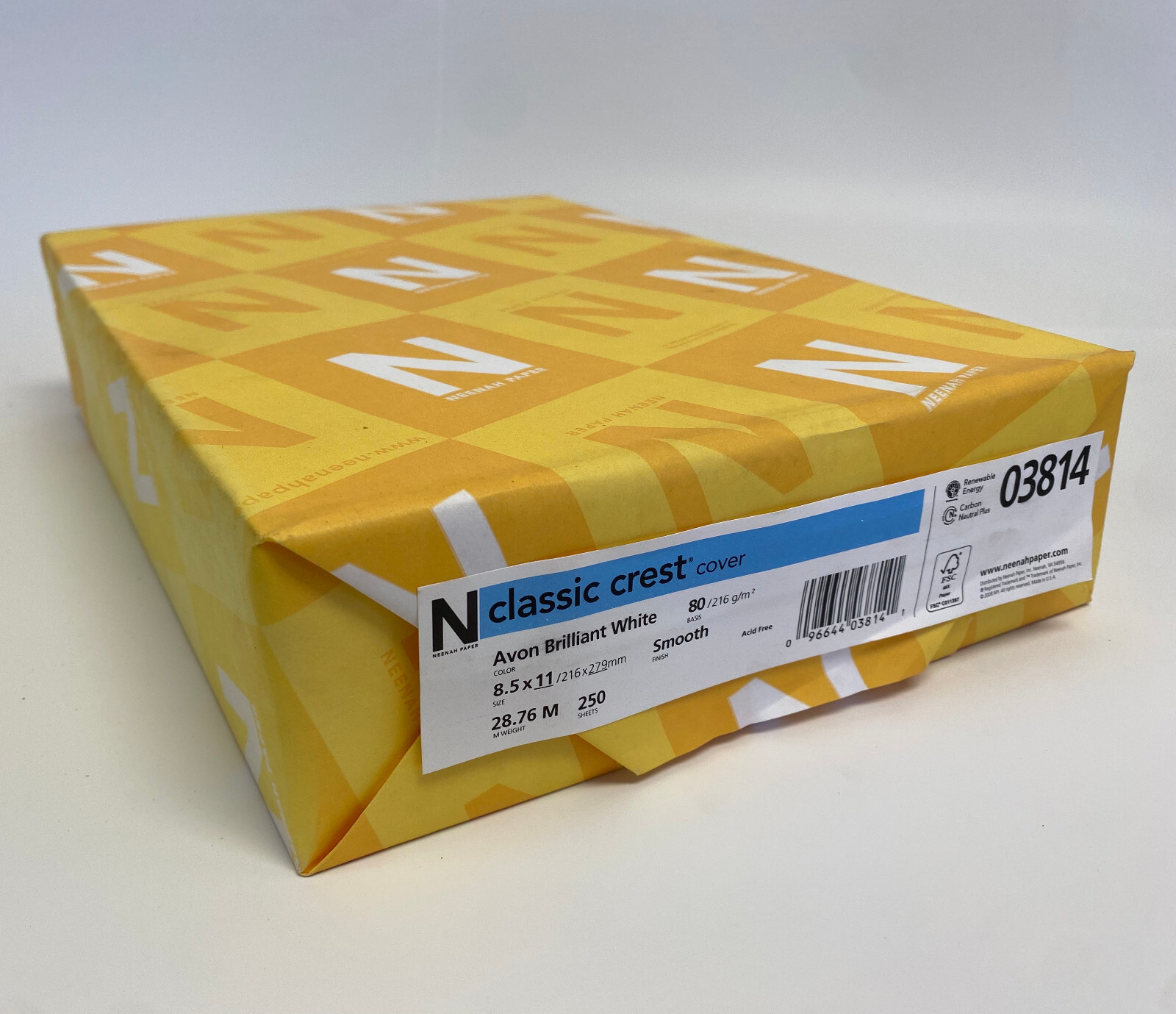 NEENAH Classic Crest Cover | Avon Brilliant White 250 Sheets/Unit 50% ...