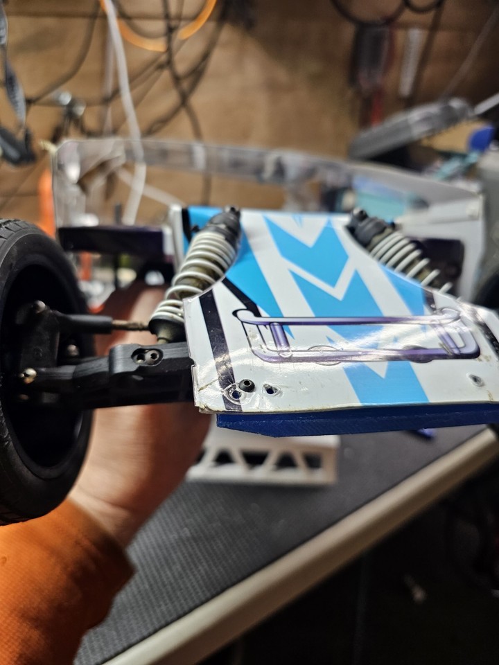 Mudboss Body RC traxxas slash front nose picker clip Salvas Dirt Oval ...