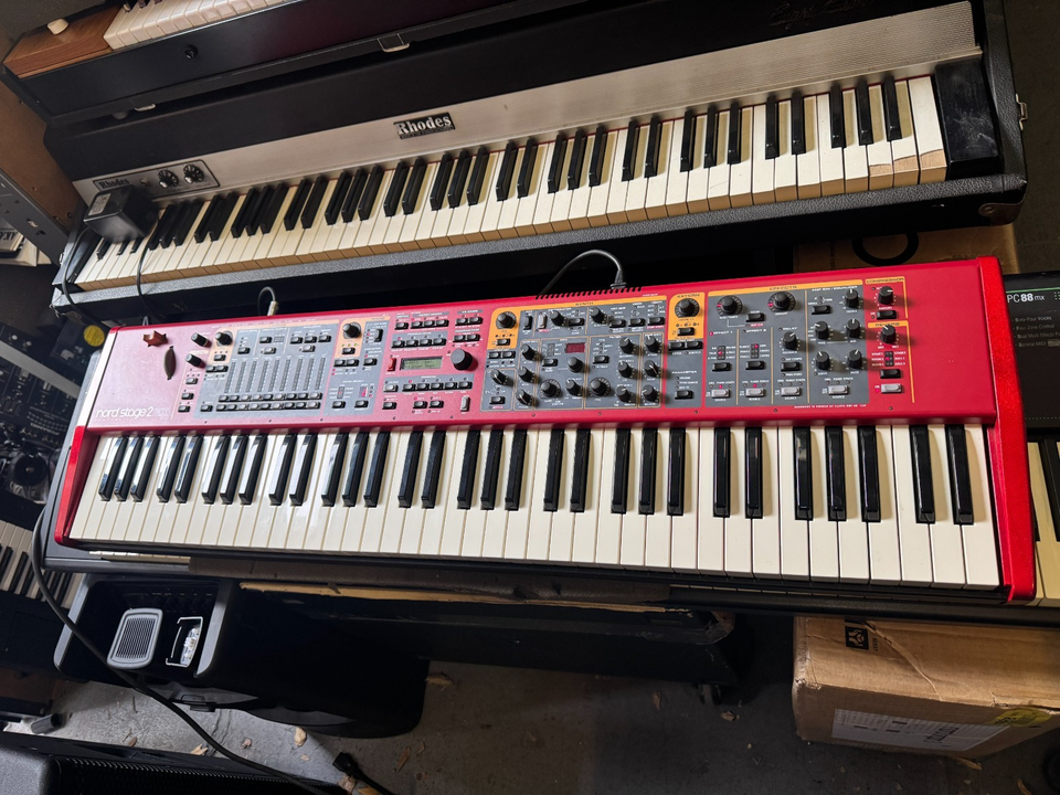 Nord Stage 2 EX Compact 73-key lightweight keyboard/Synth / Organ ...