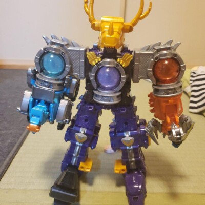 Power Rangers Uchu Sentai Kyuranger DX Ryuteioh Kyutama Gattai Megazord ...