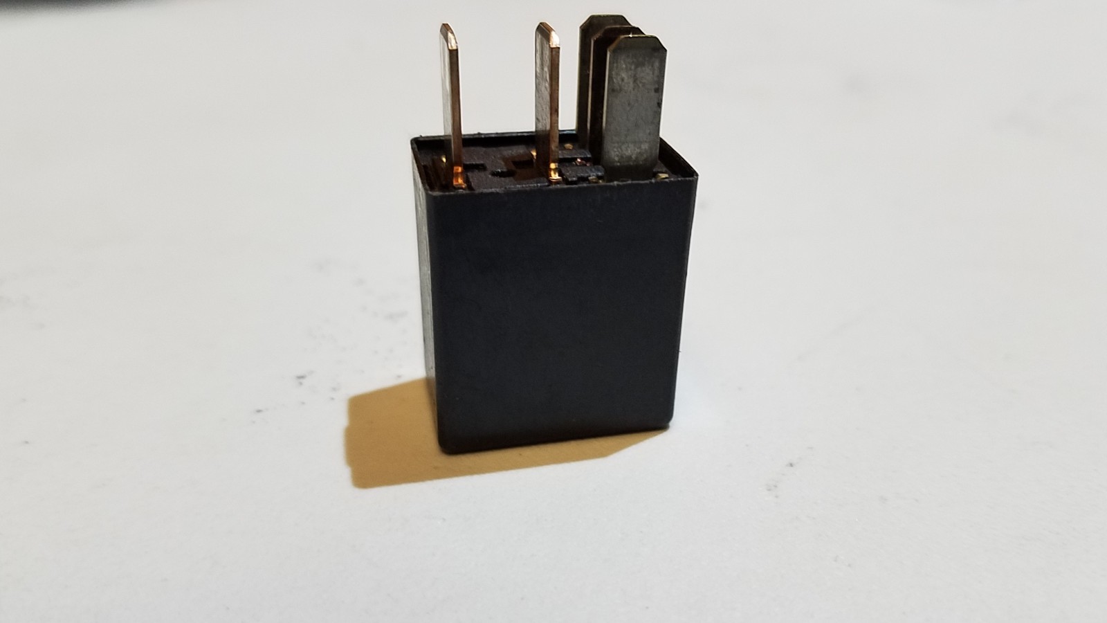 Omron 5-Pin Relay 04671167AB, 21911, OR 04671167 Chrysler Jeep Dodge ...