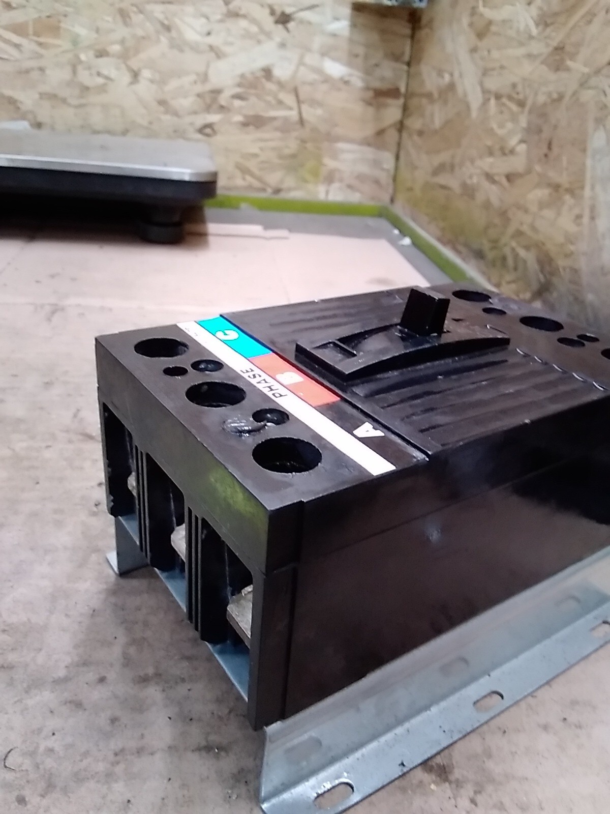 GE TQD32225 GENERAL ELECTRIC 225A CIRCUIT BREAKER 3P 240V | eBay