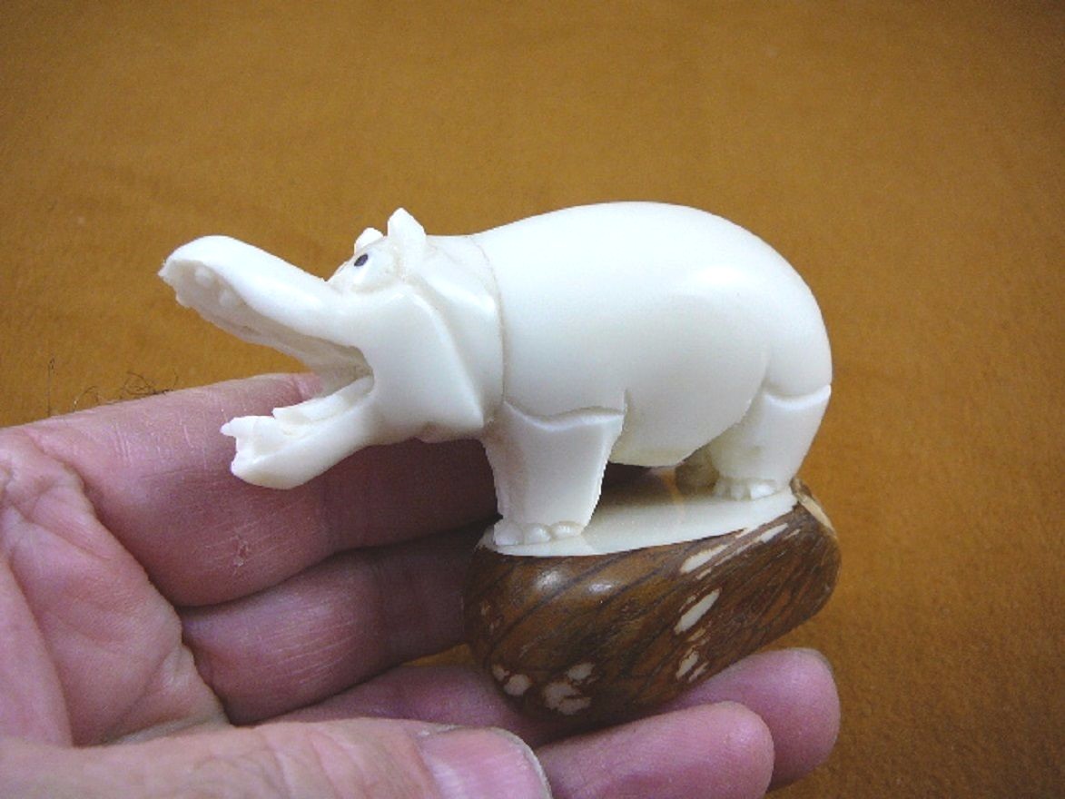 (TNE-HIP-274-A) Hippo Hippopotamus TAGUA NUT Figurine palm I love ...
