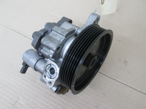 Mercedes-Benz W212 E-Kl. Lenkhelfpumpe A0064664301 ohne Behälter neuw ...