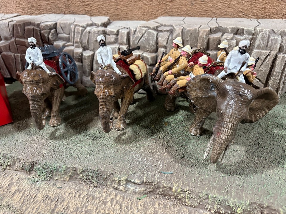 Nate's Garage Toy Soldiers BRITISH ELEPHANT TROOPS CARRIER BR 101A 54 ...