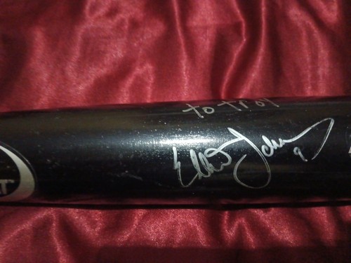 Black MAX Baseball Bat.model 117 EJ Pro maple 33.5 .Autographed by ...