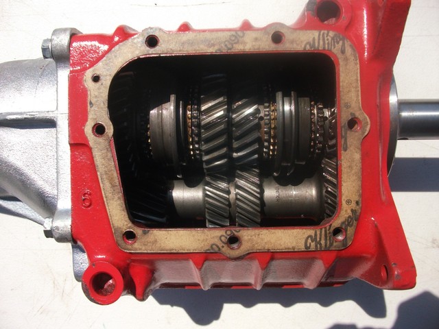 Holden V8 Aussie 4 Speed Gearbox. HQ HJ HX Hz WB LH Lx. 1 Tonner. Gmh ...