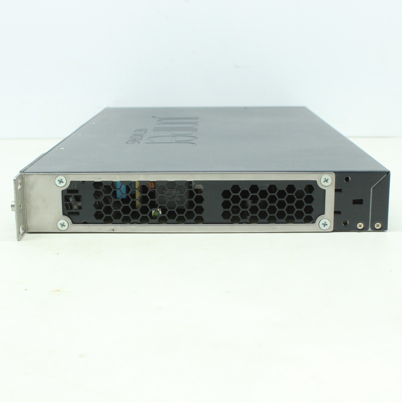Juniper Networks EX2200 24P 4G Gigabit Ethernet Switch 24 port PoE+ 4 ...