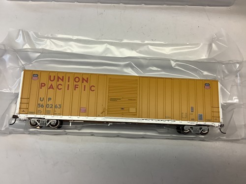 Athearn #16120 HO scale "Union Pacific” 60' FMC high cube box car Rd ...