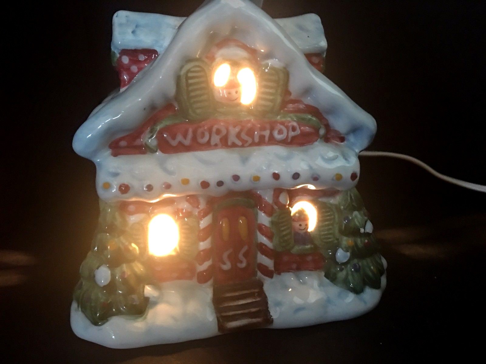Santa's Workshop Lighted Village House Glazed Ceramic Porcelain 5 1/2 ...
