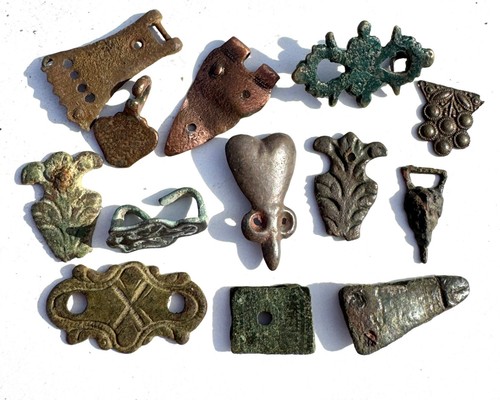 Metal Detecting Finds Medieval - 16th Century Clothing Fasteners Hooks ...