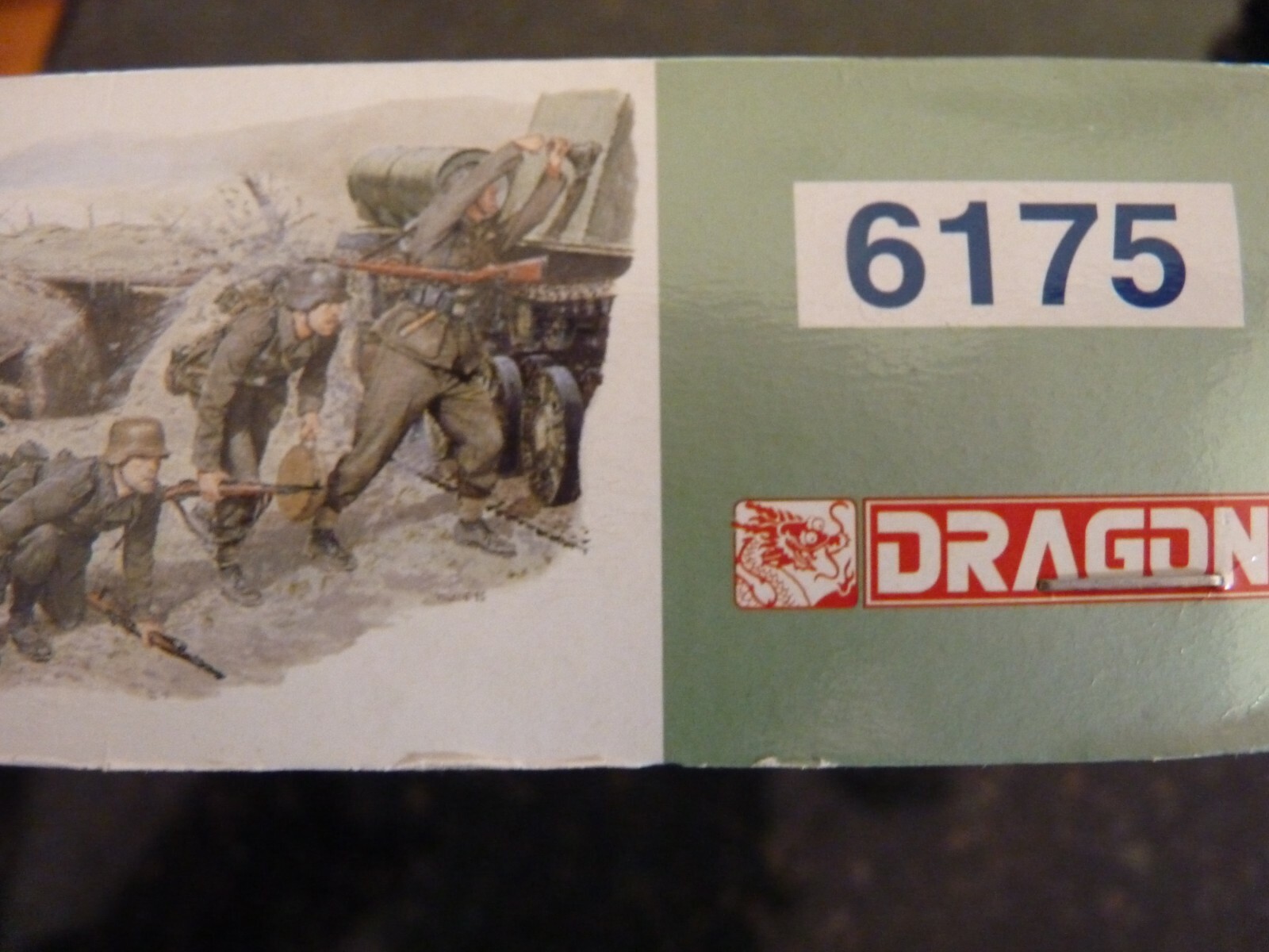 1:35 -DRAGON MODEL KIT - GERMAN PANZERJAGERS-eastern front 1944- Model ...