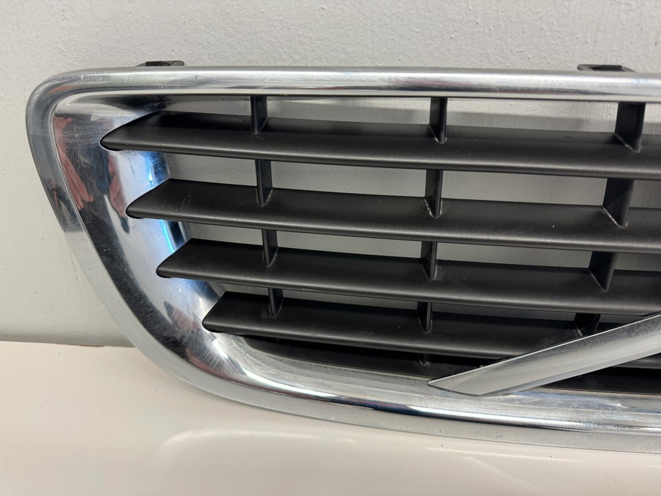 08-11 Volvo S40 Front Grill Assembly 30744914 | eBay