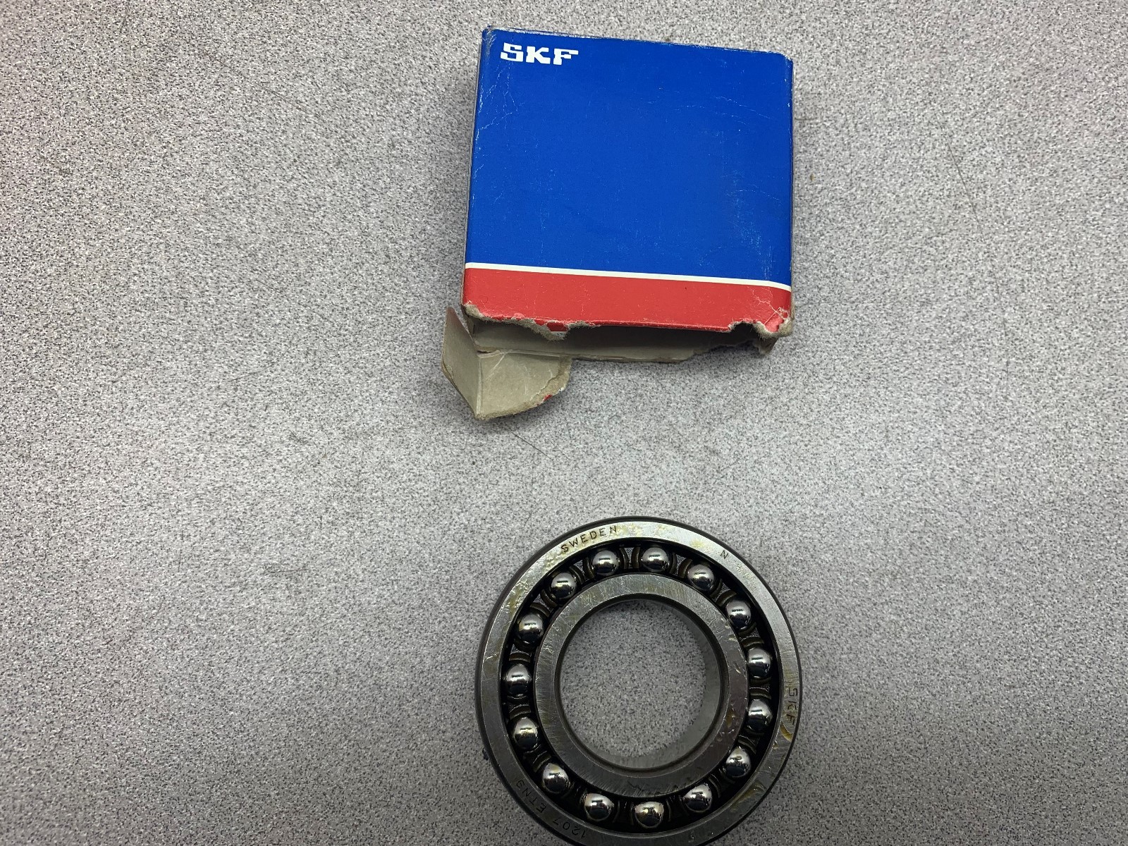 SKF Bearing 1207 Etn9 in Factory Plastic 1207ETN9 NOS for sale online ...