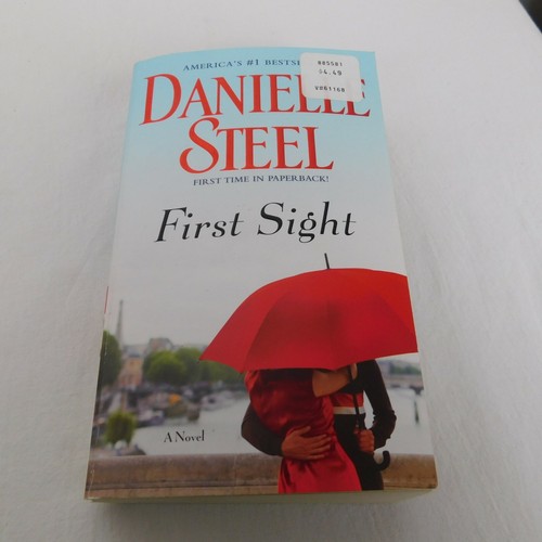 Lot of 10 Danielle Steel Paperback Novels Romance Fiction First Sight ...