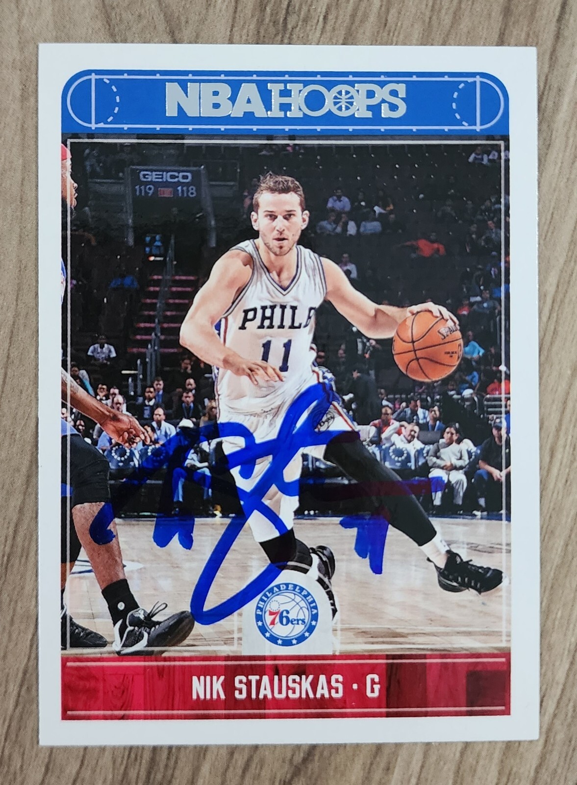 Nik Stauskas Signed 2017-18 NBA Hoops Card #8 Sixers 76ers Auto RAD | eBay