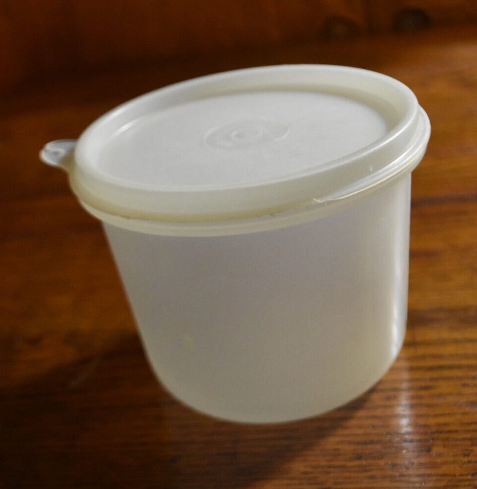 Vintage Tupperware Round Storage Container #1493-12 w/ Clear Lid 3.75 ...