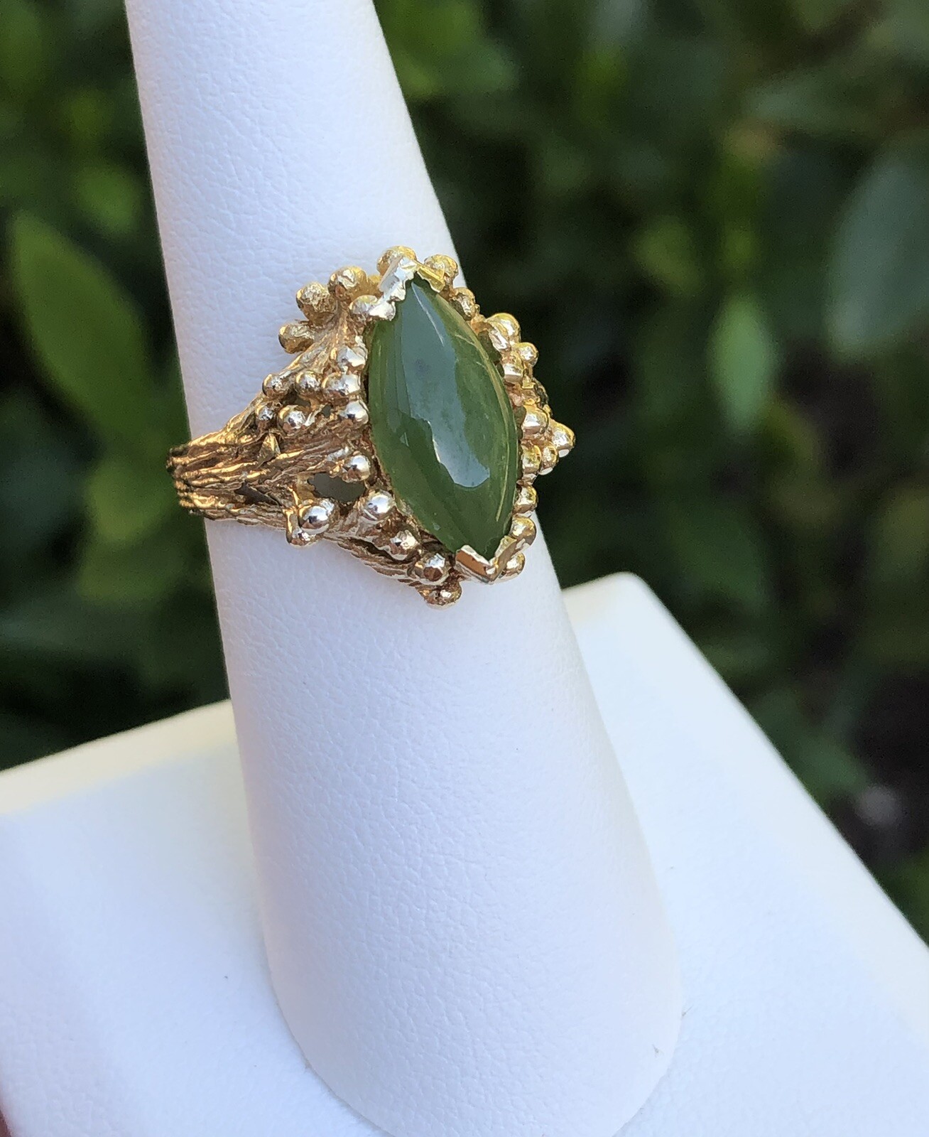 VINTAGE 14K GOLD BRUTALIST STYLE JADE RING 8.1g - Gem