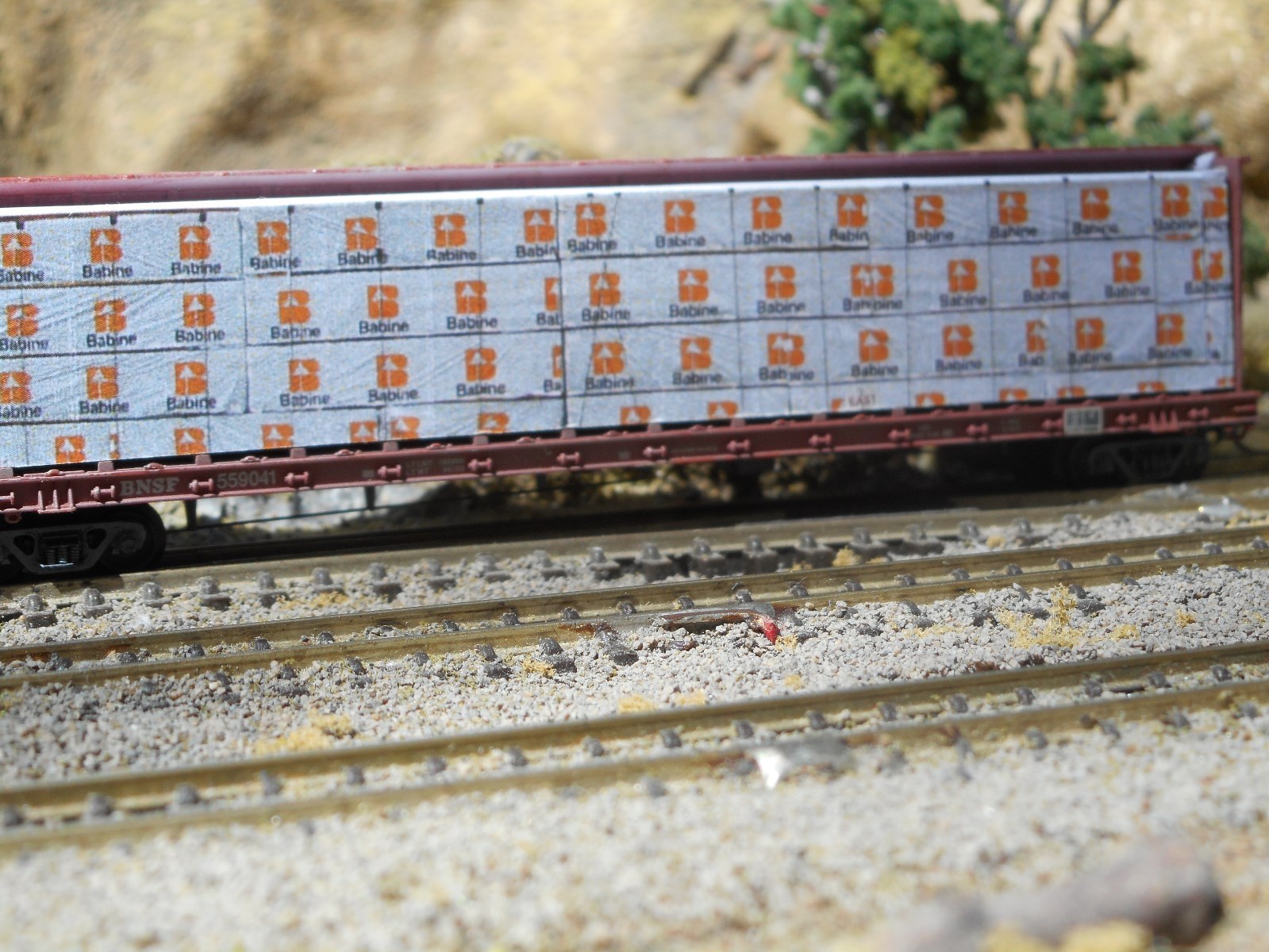 N Scale Load 53 ft for Center beam Car 2 FOR 1 ( 4 pcs ) Babine Logo 4 ...